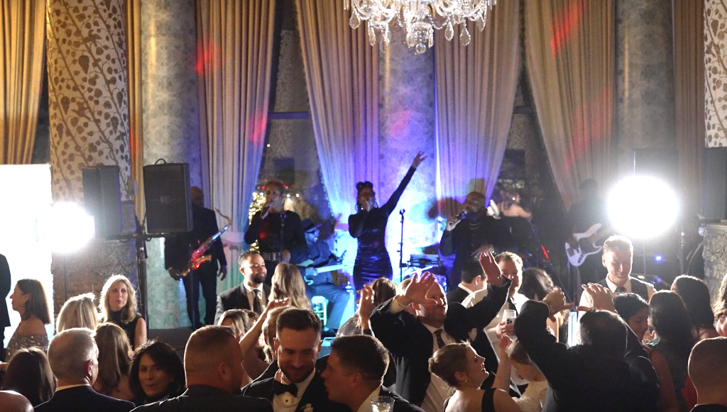 Vibe Music Live - Chicago Style Weddings
