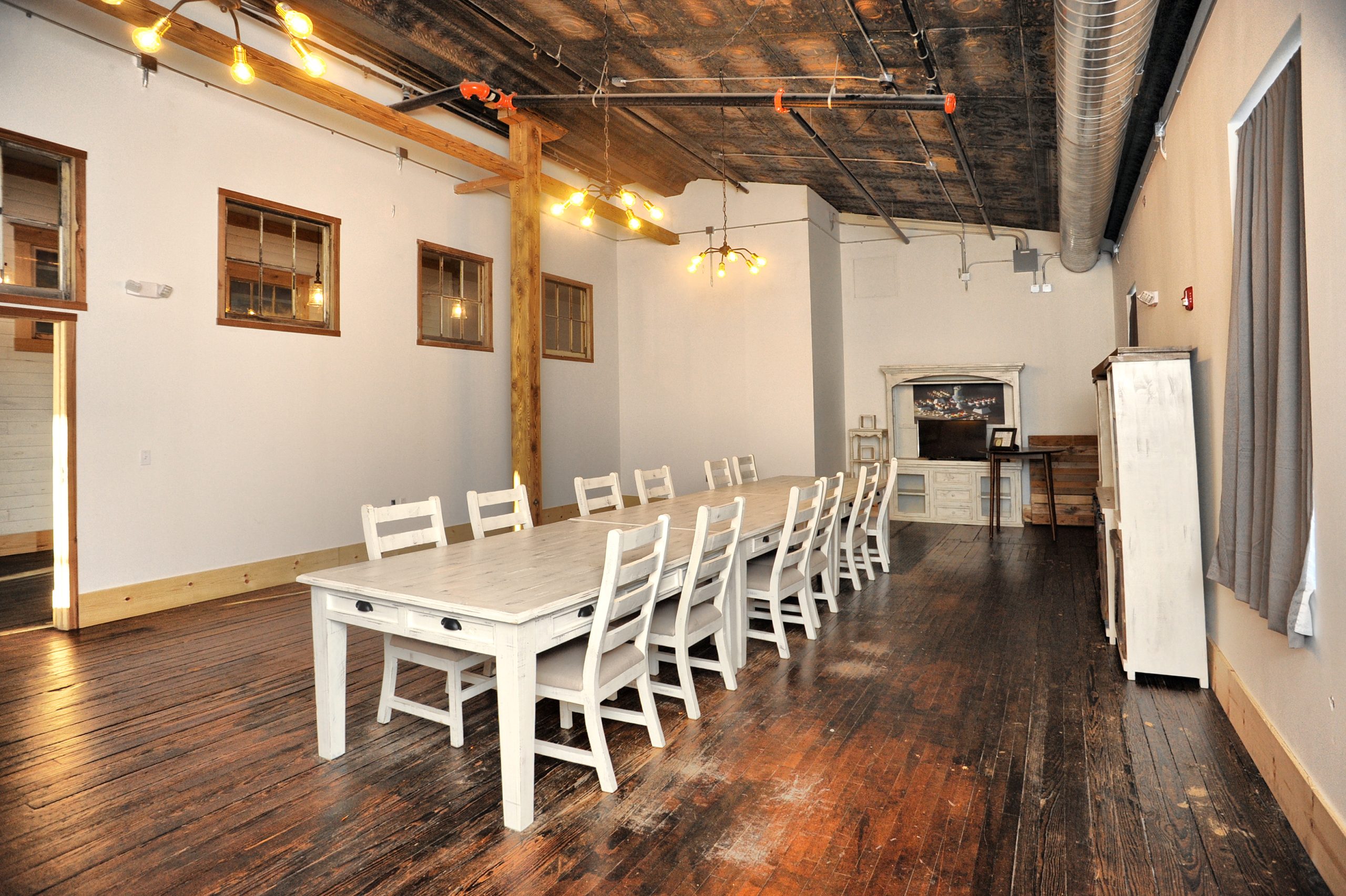 Grooms Suite - Chicago Style Weddings